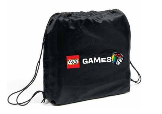 [USA] ToysRUs FREE LEGO Minifigure 2GB USB Drive & Backpack - Toys N Bricks
