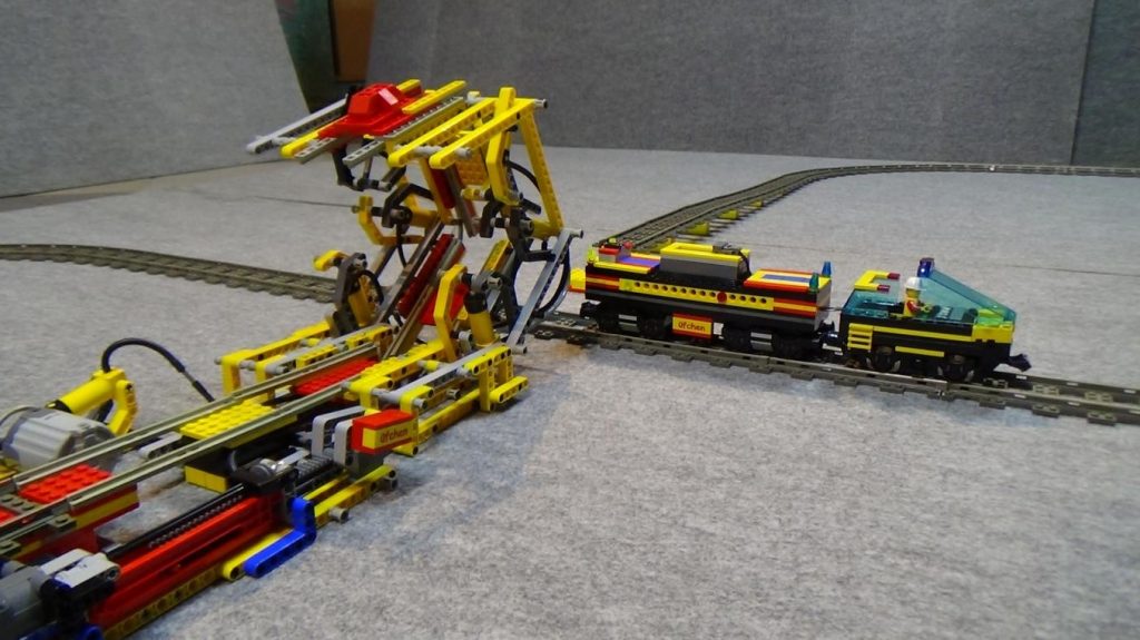LEGO Creation: Rolling Hydraulic Bridge