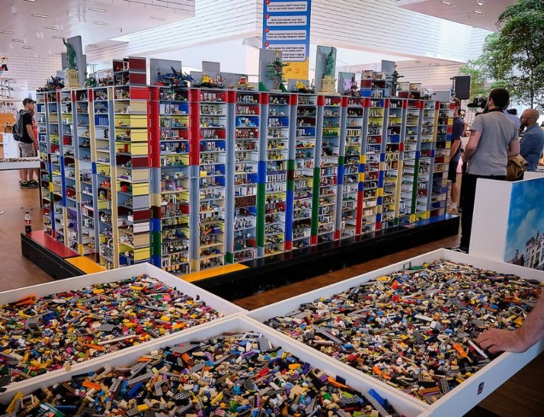 LEGO Games Break Guinness World Records for Biggest LEGO Brick Diorama ...