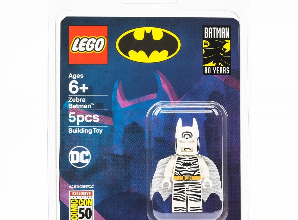 SDCC 2019 LEGO Zebra Batman DC Comics Minifigure - Toys N Bricks
