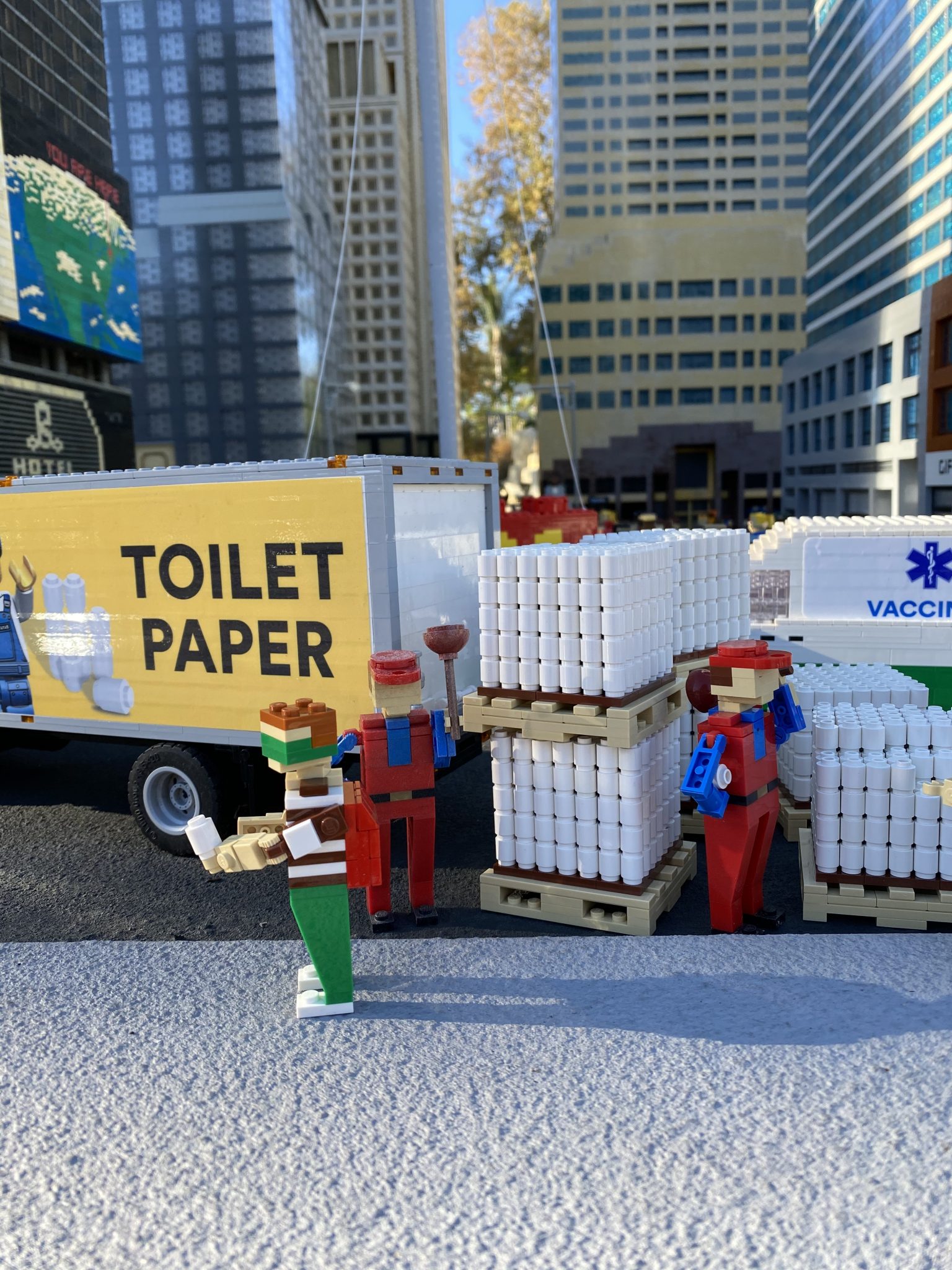 LEGO Miniland New York Creation Build from LEGOLand California Resort ...