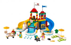 2021 LEGOLand LEGO 40473 Water Park Set Images