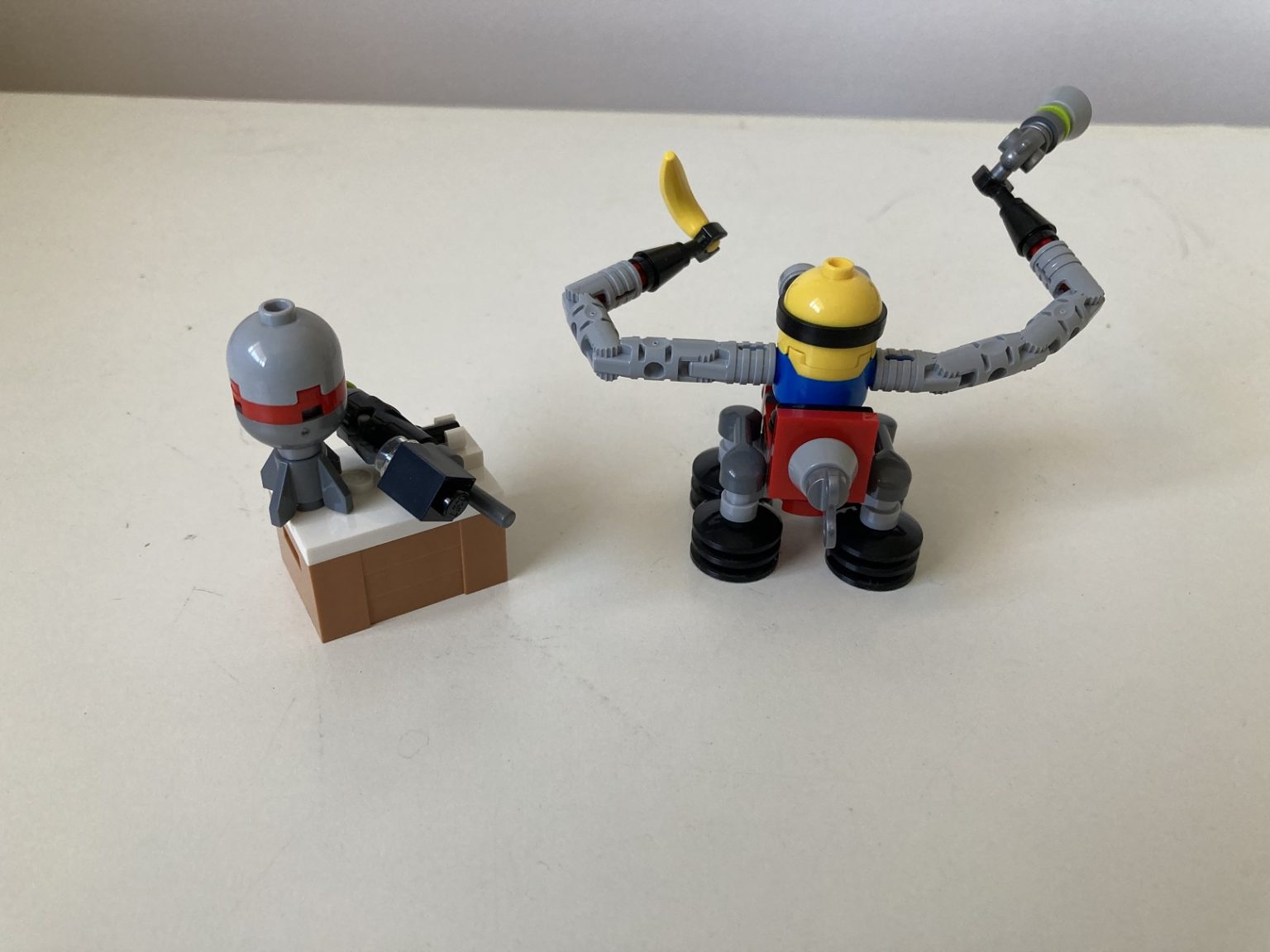 LEGO Minions Rise of Gru 30387 Bob Minion with Robot Arms Polybag 2021 ...