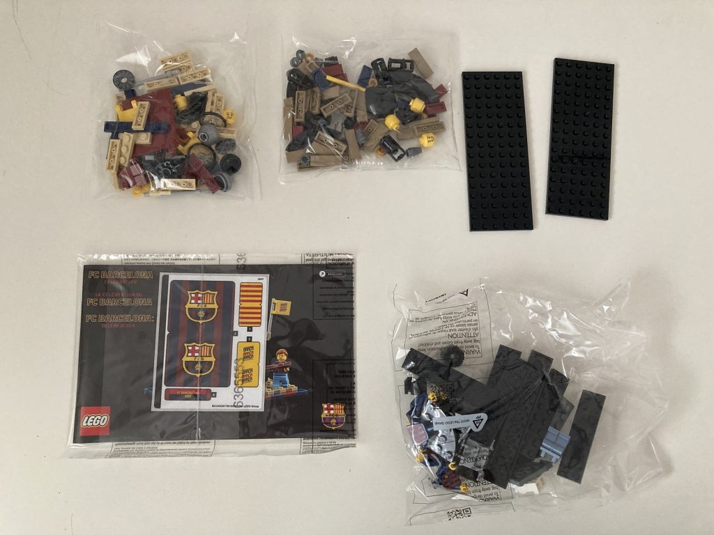 18+ LEGO Creator Expert 40485 FC Barcelona Celebration Review ...
