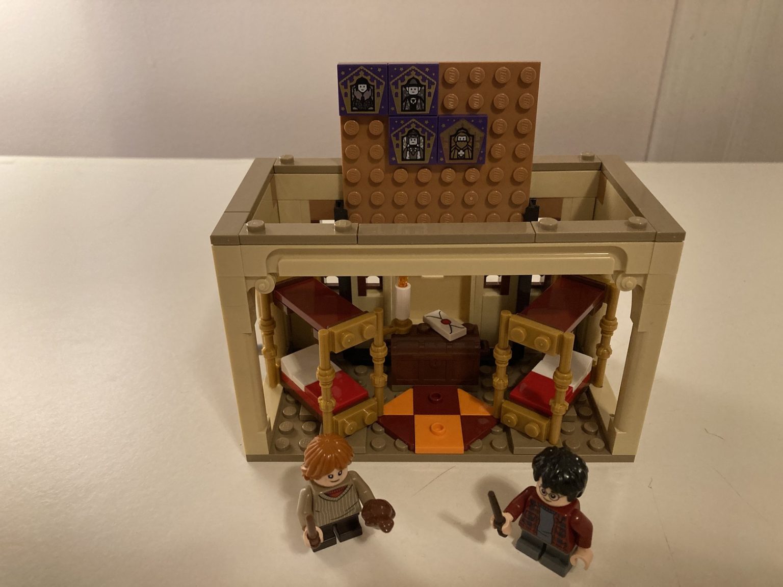 LEGO Harry Potter 40452 Hogwarts Gryffindor Dorms Review (October ...