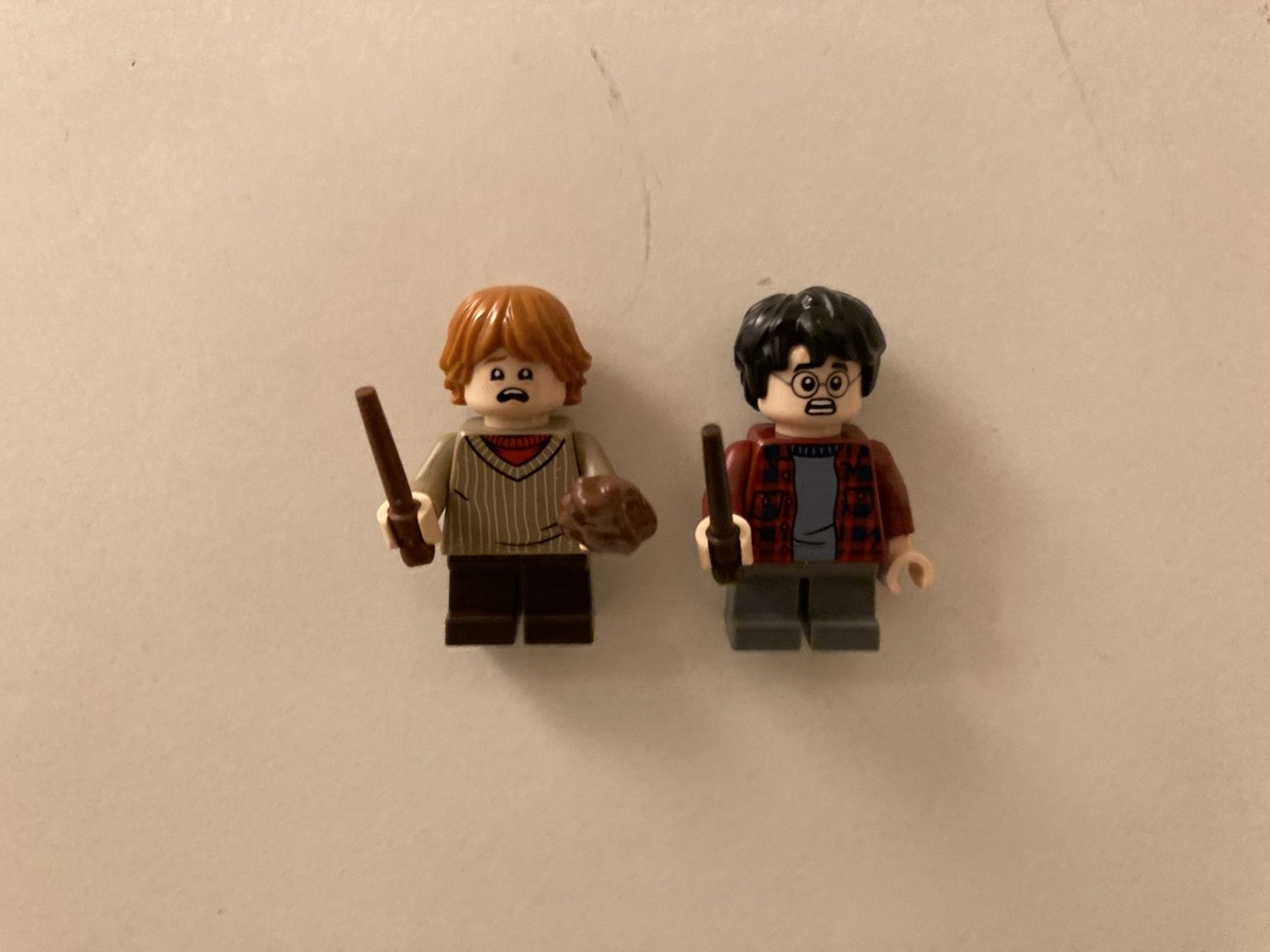 LEGO Harry Potter 40452 Hogwarts Gryffindor Dorms Review (October ...