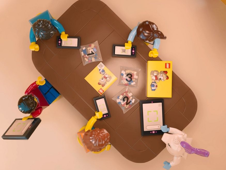 LEGO Launching Group Building Together Experience on LEGO Building ...