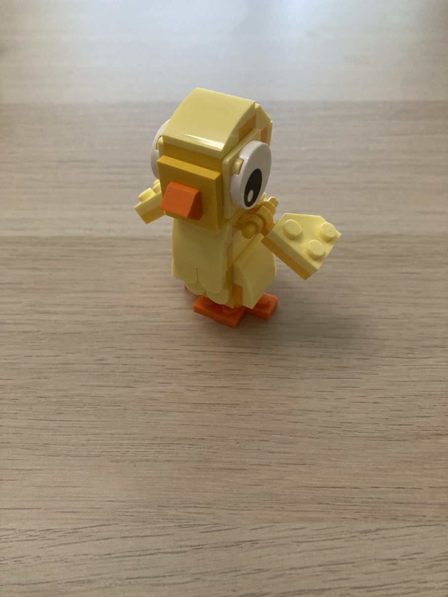 LEGO 40527 Easter Chicks Review (April 2022 GWP Gift Promo Offer)