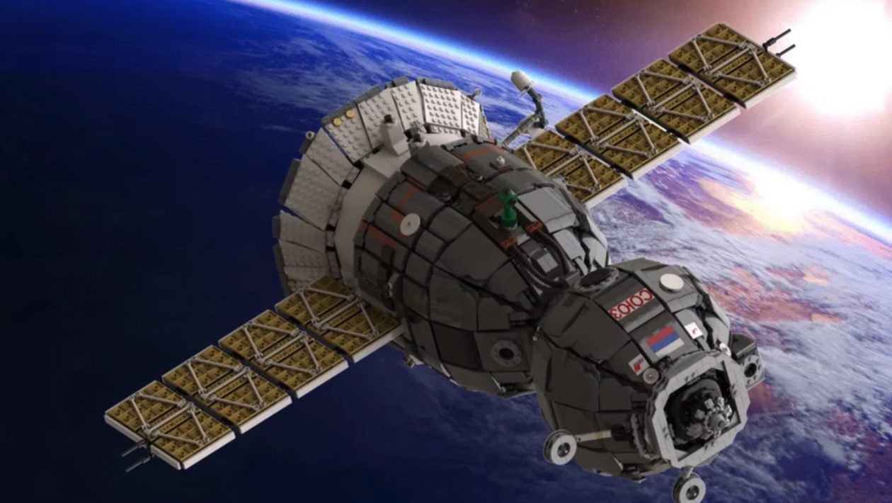 LEGO IDEAS Roscosmos Soyuz MS Spacecraft Project Creation Achieves 10 ...