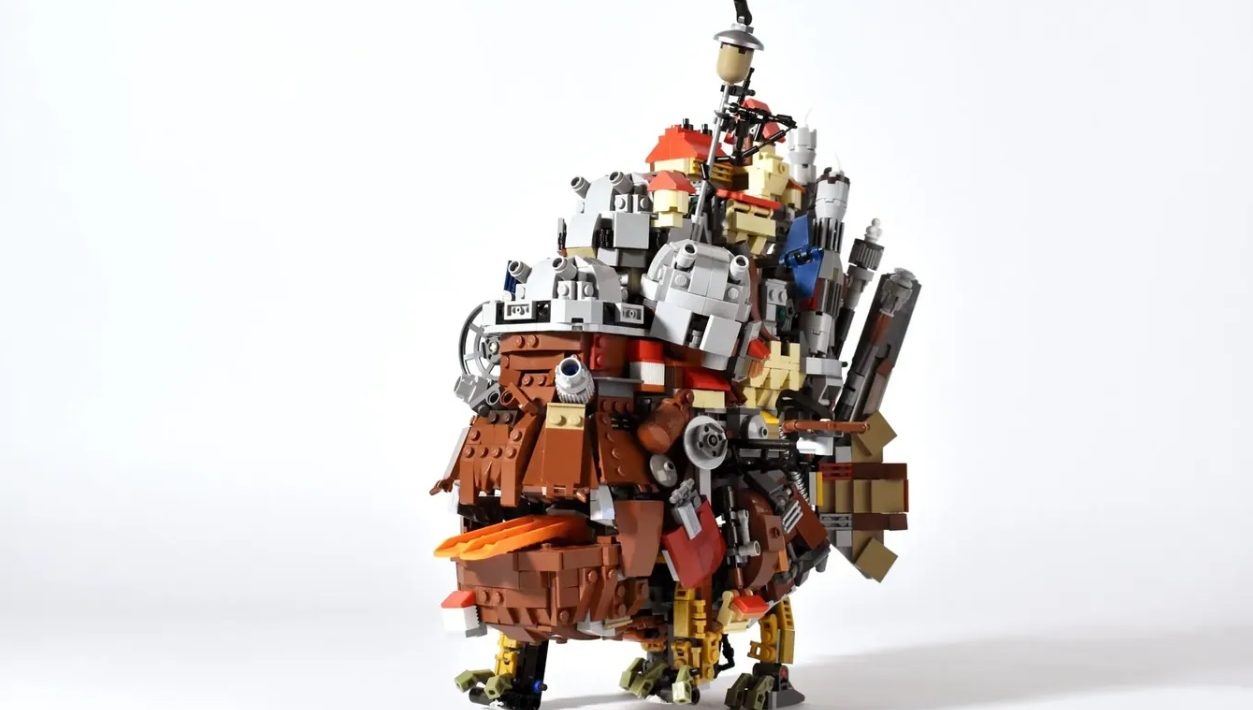 LEGO IDEAS Motorized Howl's Moving Castle Project Creation Achieves 10 ...