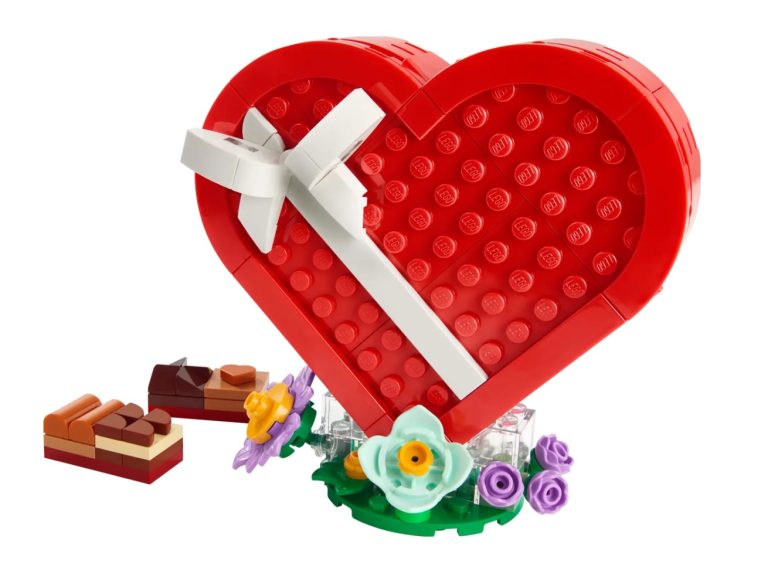 Upcoming LEGO Creator 40759 Celebration Series: Valentine's Day Box GWP ...