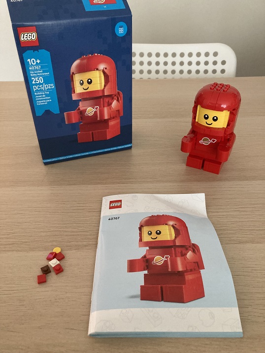 Upcoming LEGO 40767 Up-Scaled Baby Astronaut GWP Gift with Purchase ...