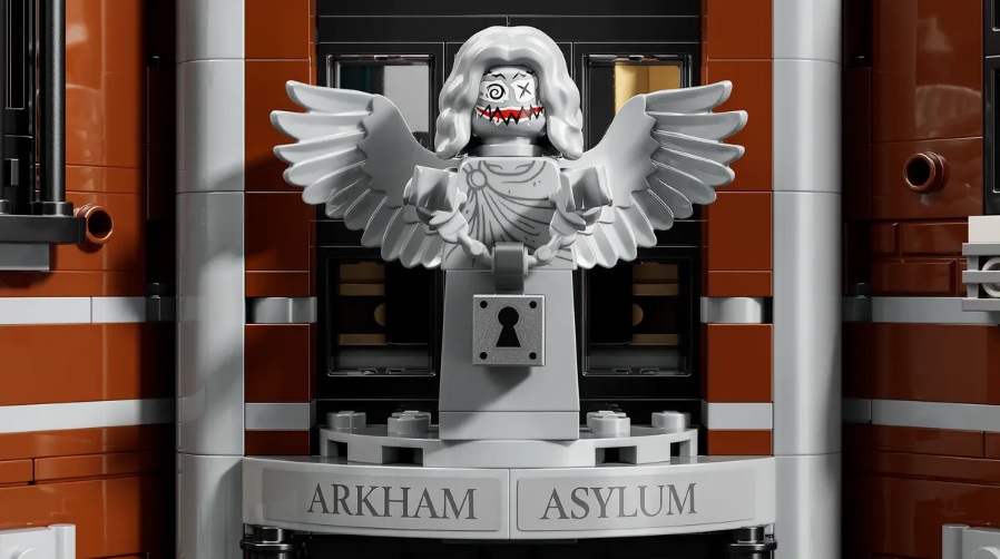 What do you think of the LEGO Arkham Asylum 2025 set? Let us know in ...