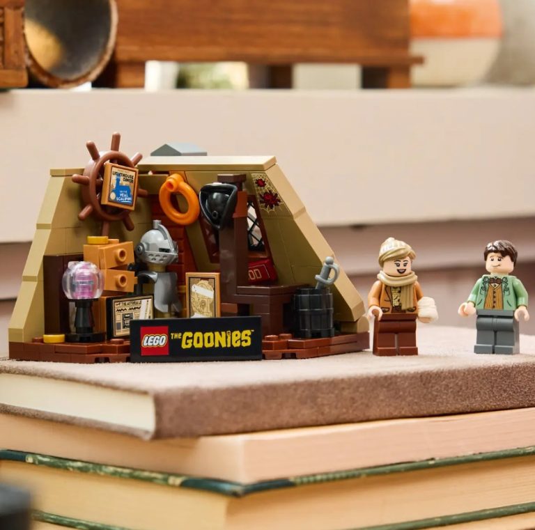 LEGO IDEAS 40773 The Gonnies: The Walsh’ Attic GWP – November 2025 Set Info