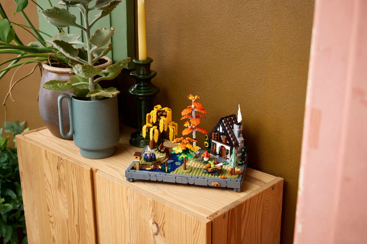 #11372 Autumn Cottage Garden January 2026 Set Revealed – US/Canada ...