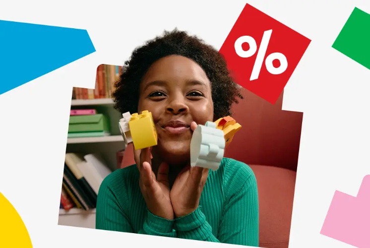 New LEGO Insider Rewards Set – Retro Space Explorer