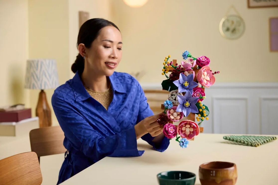 11503 Flower Wall has a recommended age of 18+. It is part of the ...