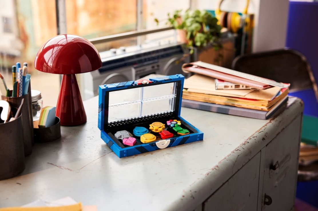 40892 Kanto Region Badge Collection GWP – February 2026