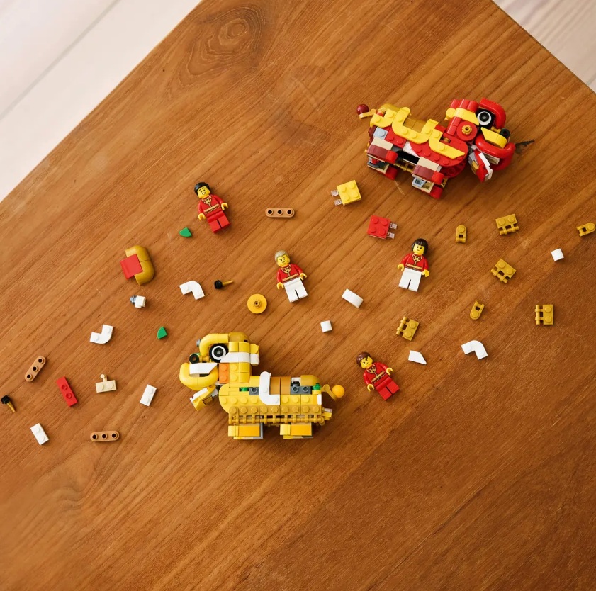 Measurement for the set is over 3 inches high, 1.5 inches wide and 5 ...